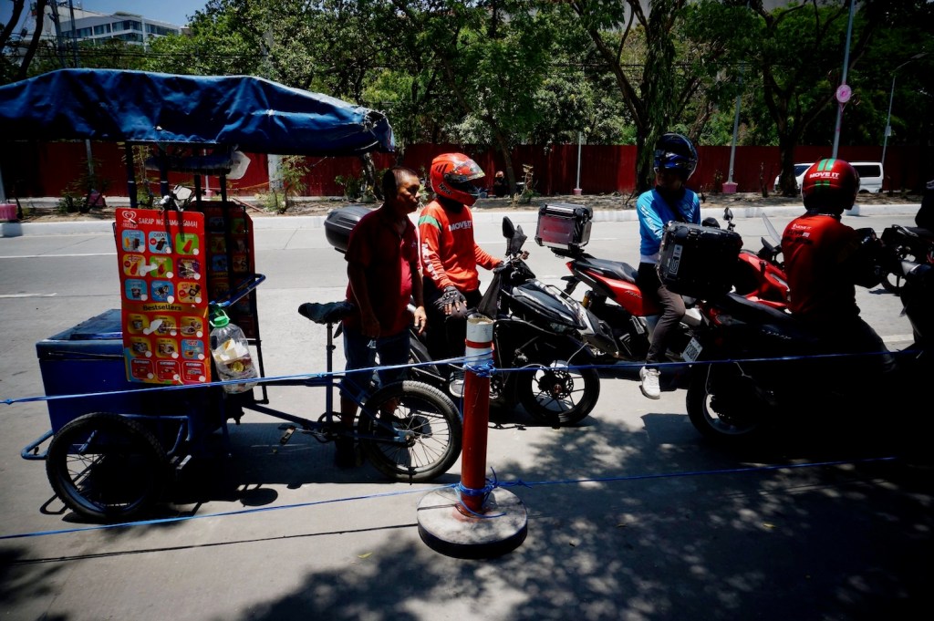 Grab fares surge under opaque algorithm - PCIJ.org